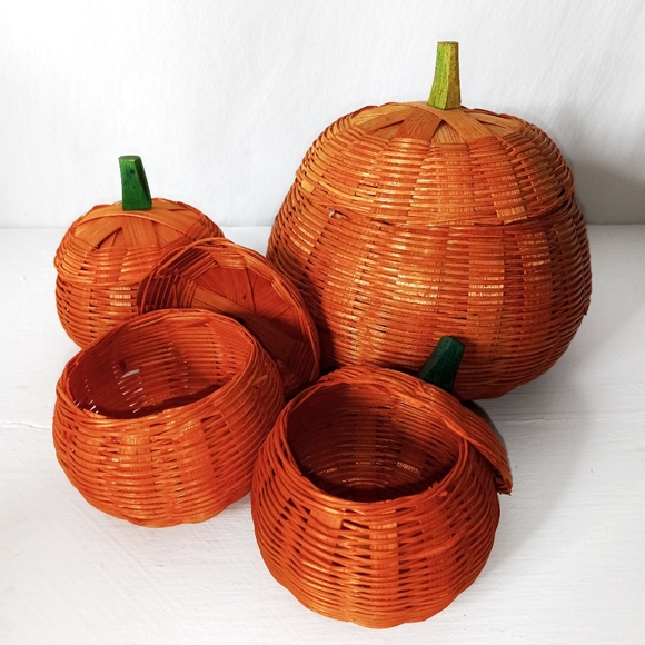 Vintage | Accents | Set Of 4 Pumpkin Baskets Large Is About 4 Tall ...